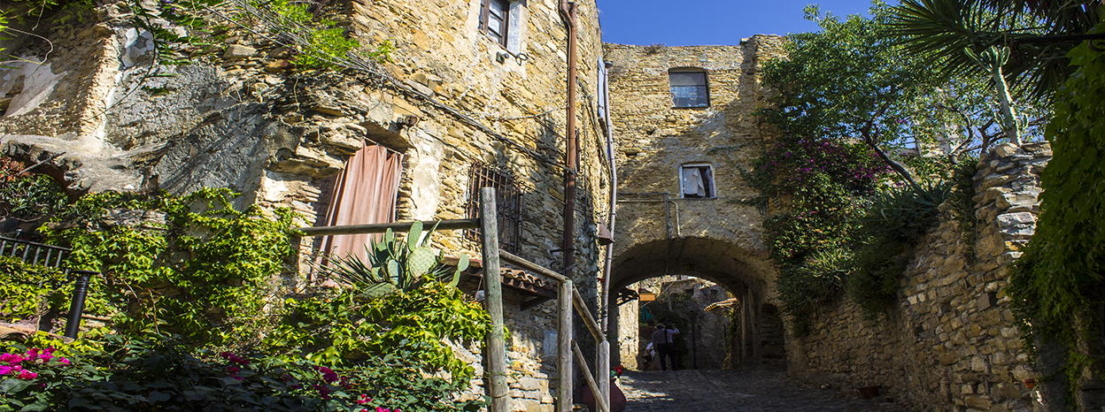 Bussana Vecchia: il coraggioso borgo degli artisti