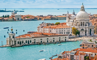 Car Hire in Italy - Car Rental in Italy | Hertz UK