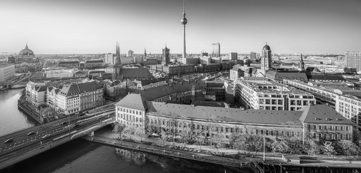 Car Hire in Berlin - Car Rental in Berlin | Hertz UK