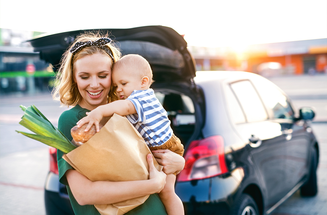 Lapsi autossa – Perheauton turvallisuus | Hertz