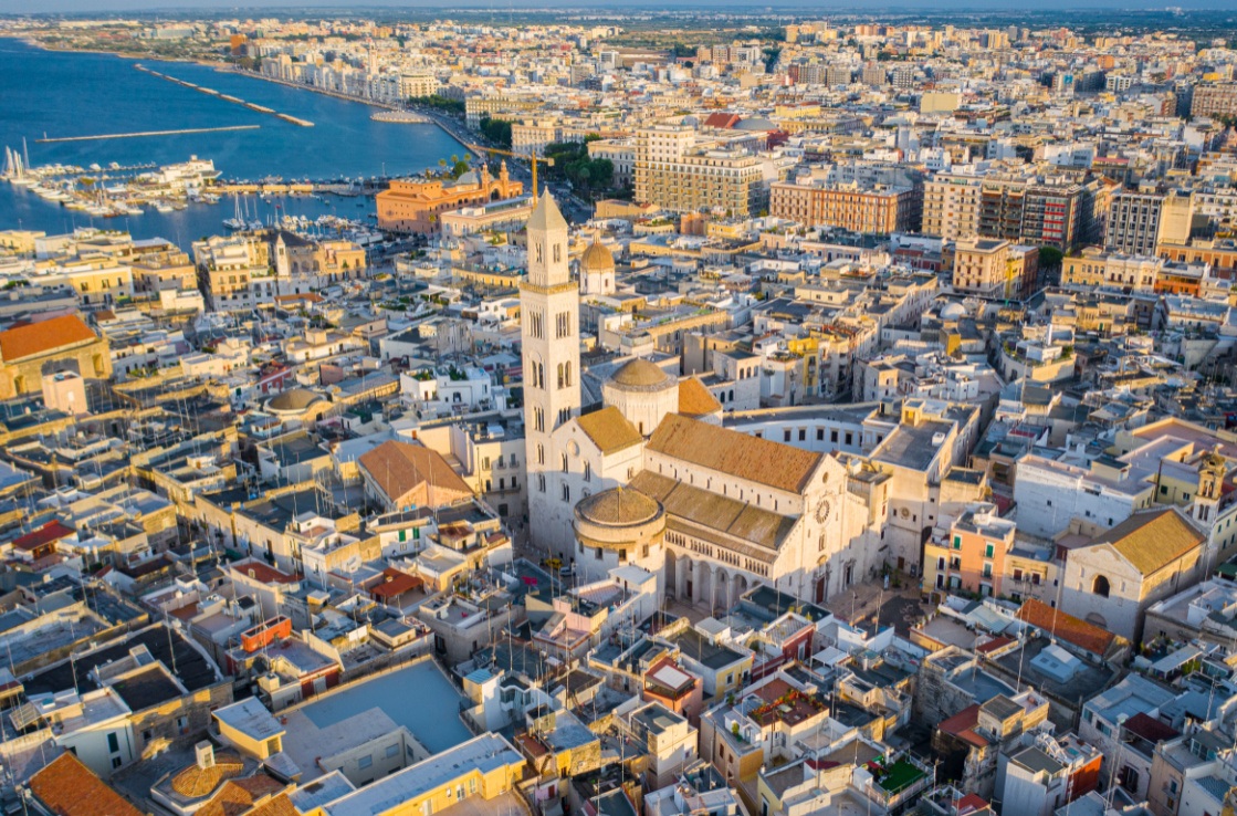 Visita Bari e scopri i misteri della città pugliese | Hertz Together