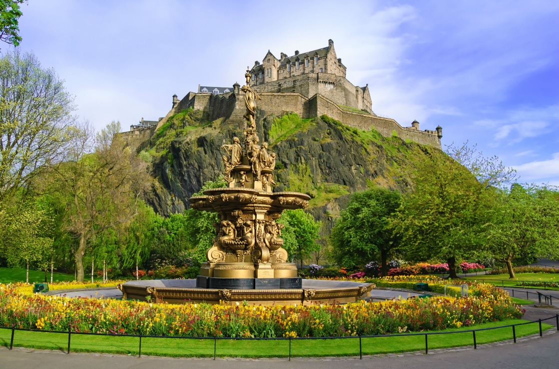 Touring Edinburgh’s history